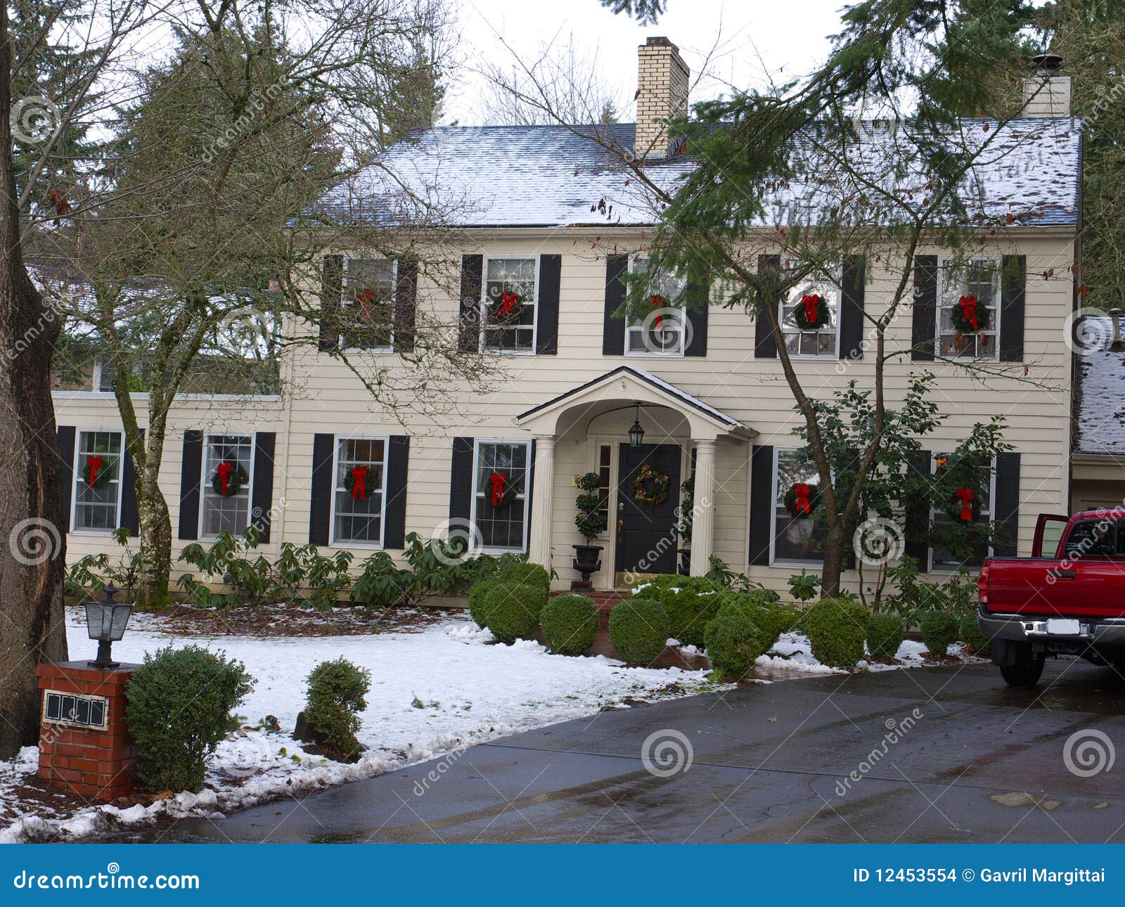 Christmas Decorated Luxury Home Stock Photo - Image of property ...