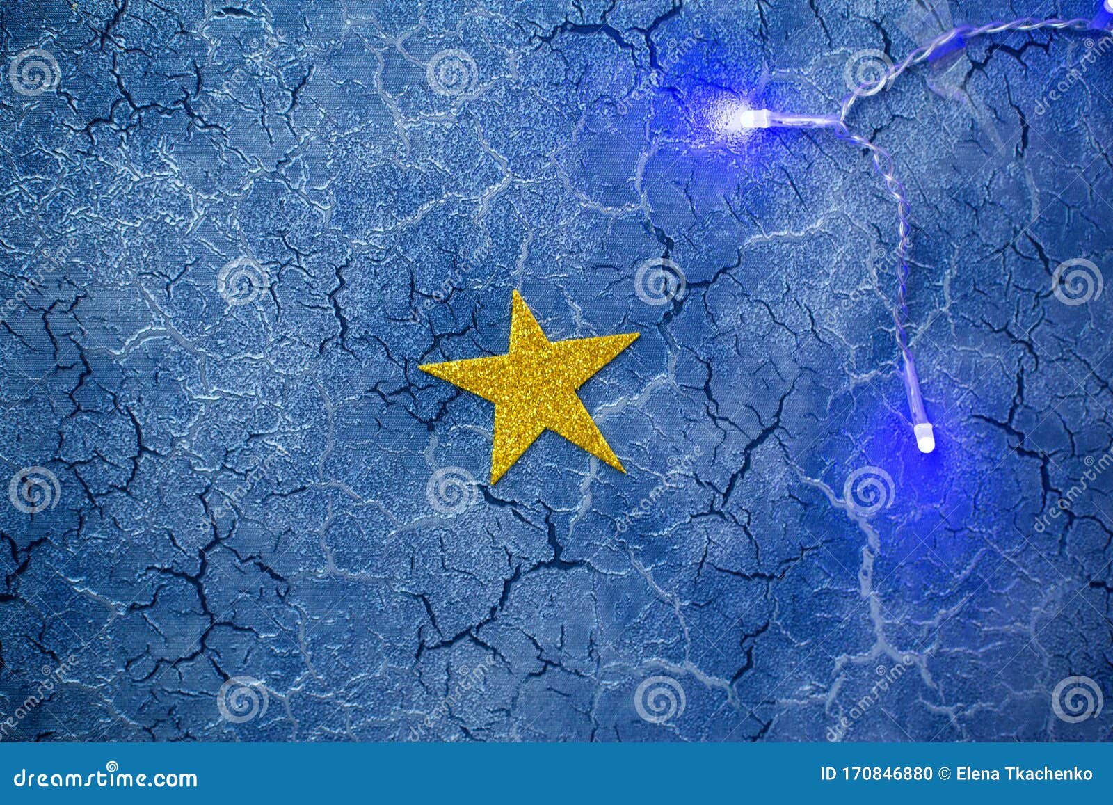 Christmas Deep Blue Cracked Background with Blue Highlights and Garland ...