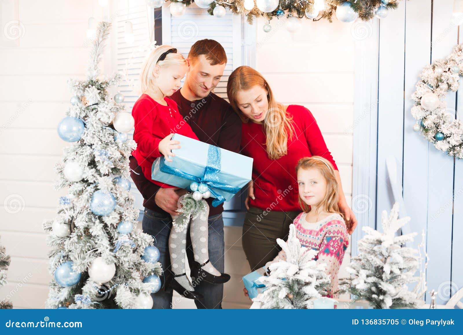 Christmas Family Open Present Gift Bag, Christmas Tree Interior Stock ...