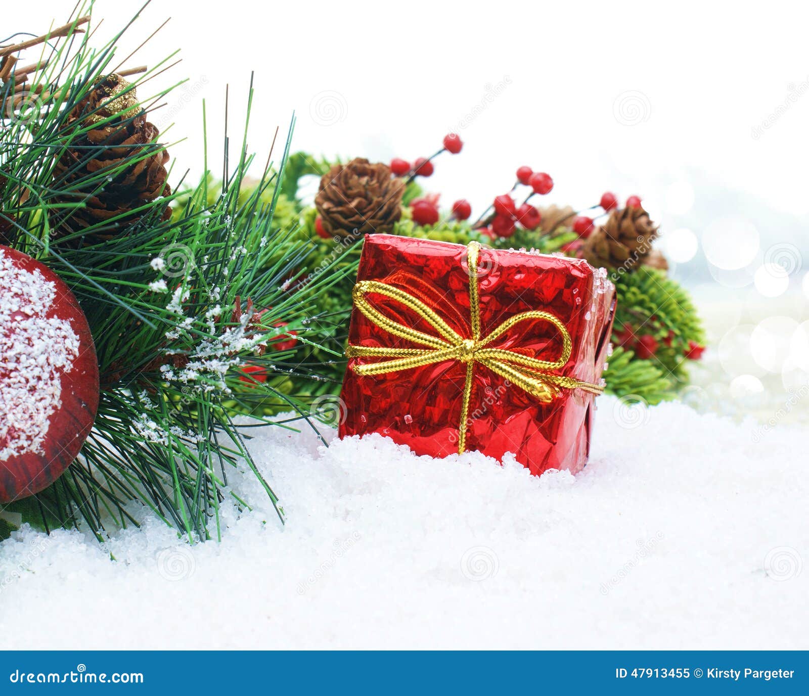 Christmas gift in snow stock image. Image of gold, snowflake - 47913455