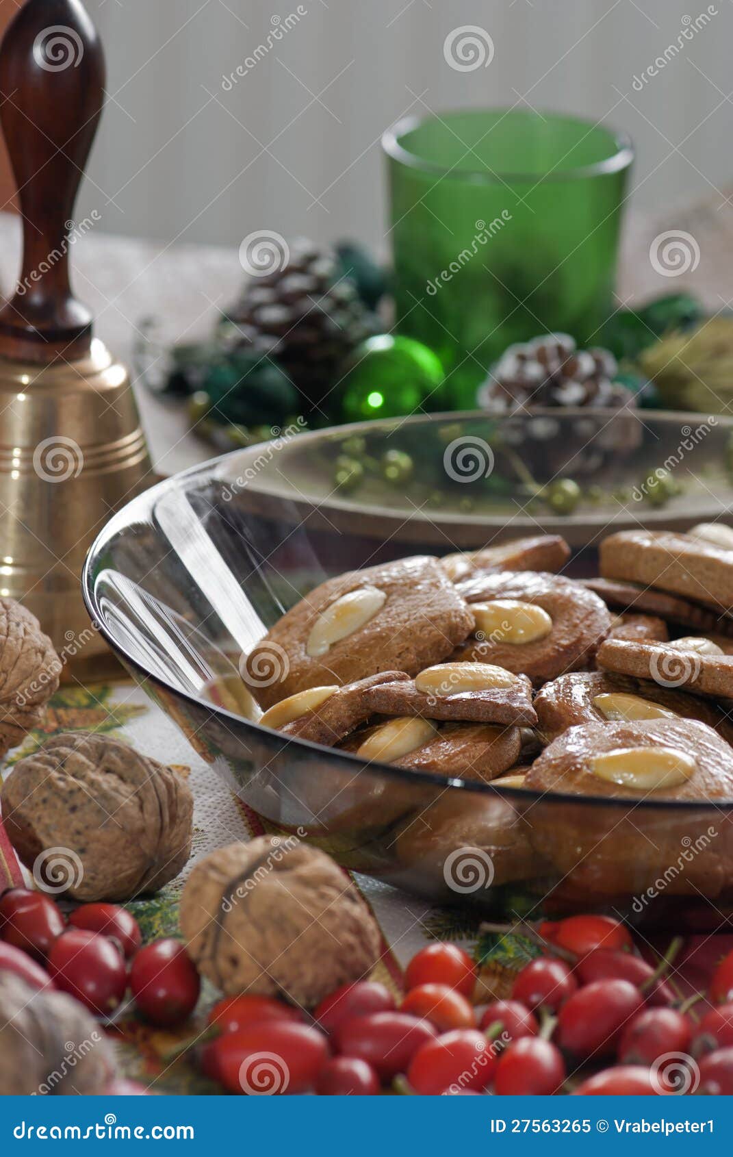 Christmas Gingerbread Cookies in a Glass Plate Stock Image - Image of ...