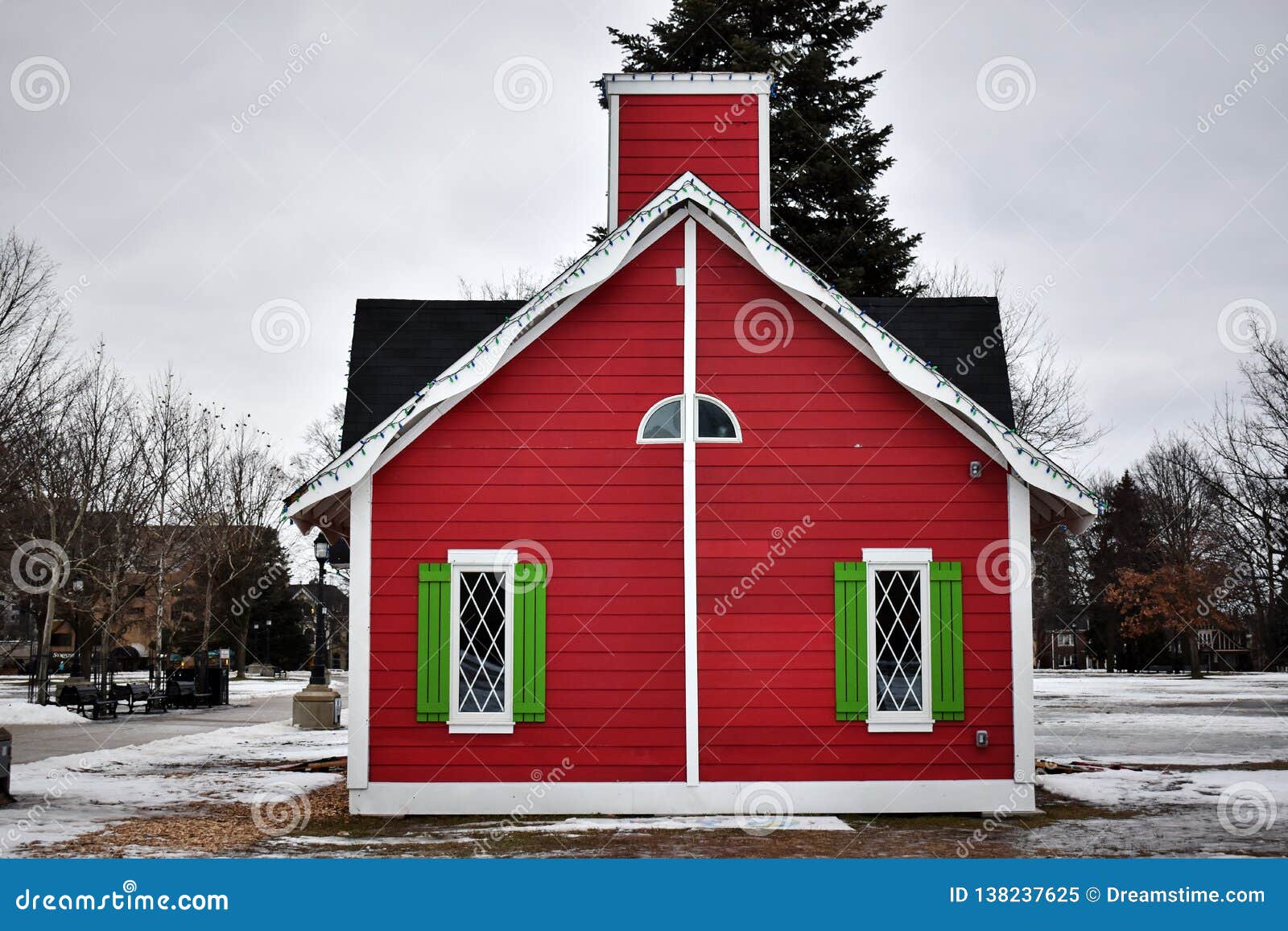 Christmas Hut Snow Stock Images - Download 6,595 Royalty Free Photos