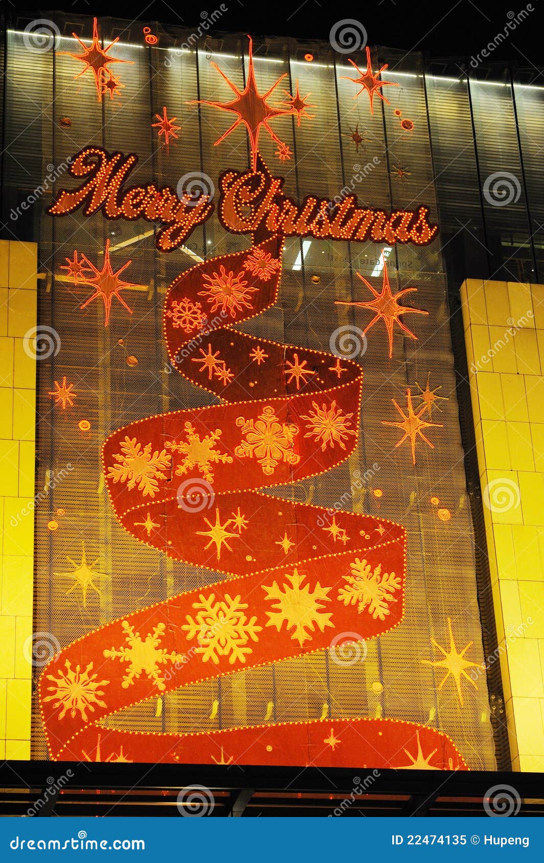 Christmas lights at night editorial image. Image of centre - 22474135