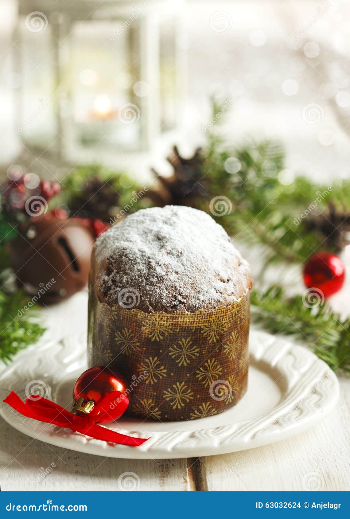 Mini Panettone Royalty-Free Stock Photography | CartoonDealer.com ...