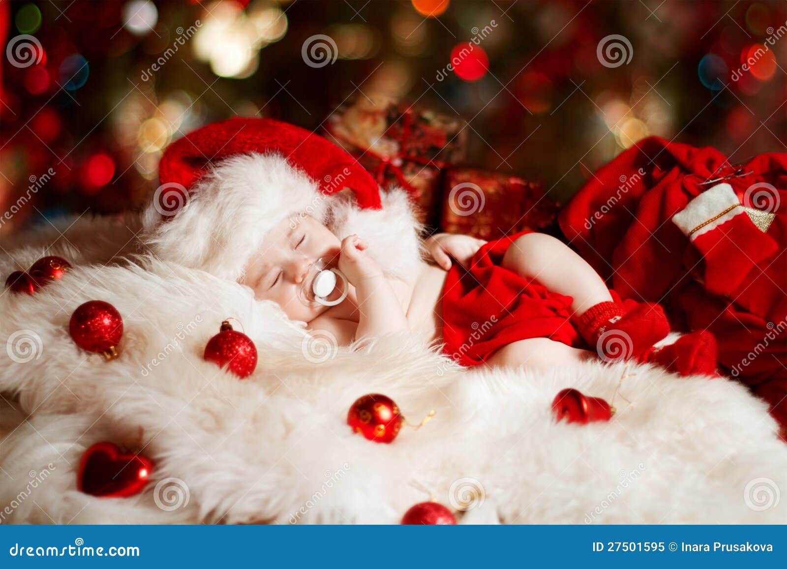 Christmas Newborn Baby Sleeping in Santa Hat Stock Image - Image of ...