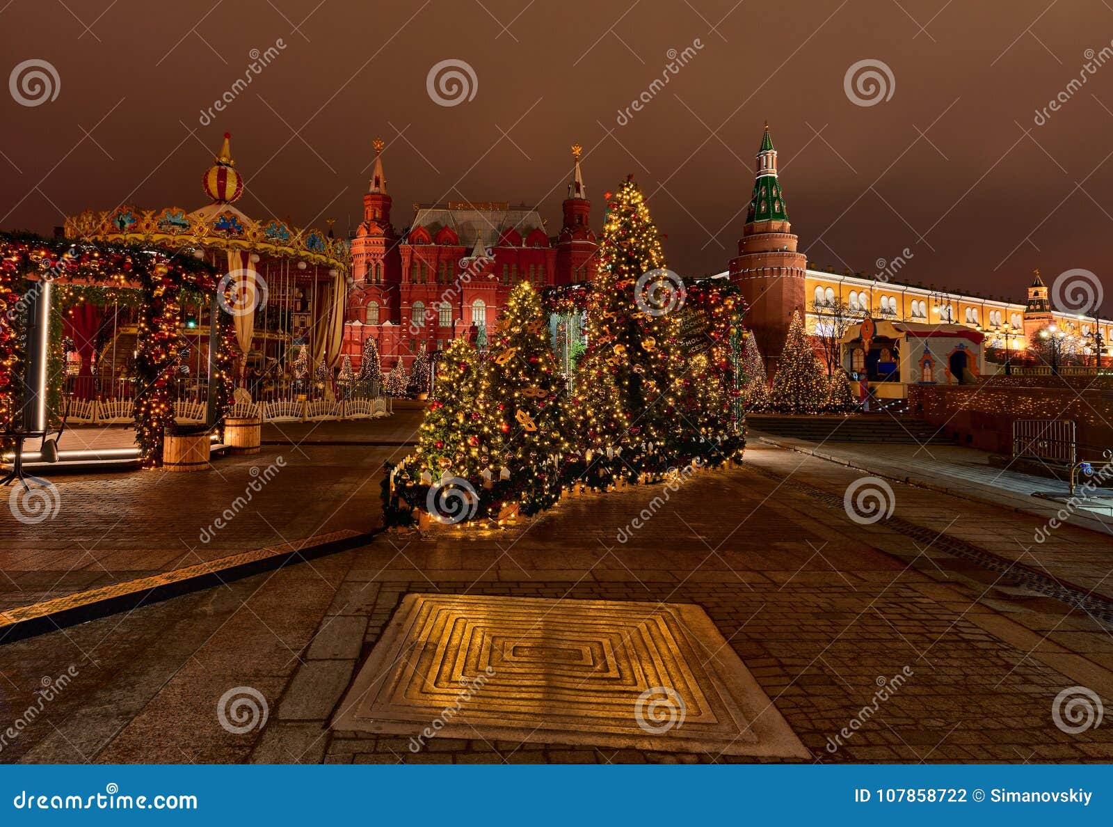 Christmas night Moscow. stock photo. Image of town, winter - 107858722