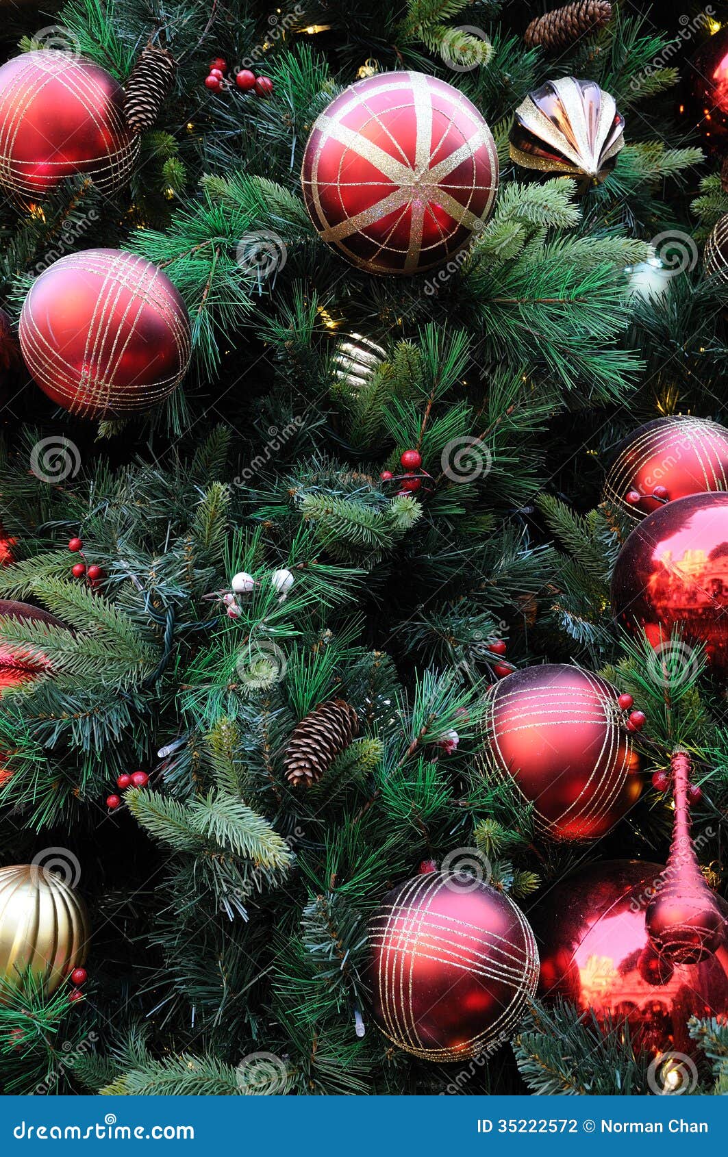 Christmas Ornaments on Tree Stock Photo - Image of seasonal, ornament ...