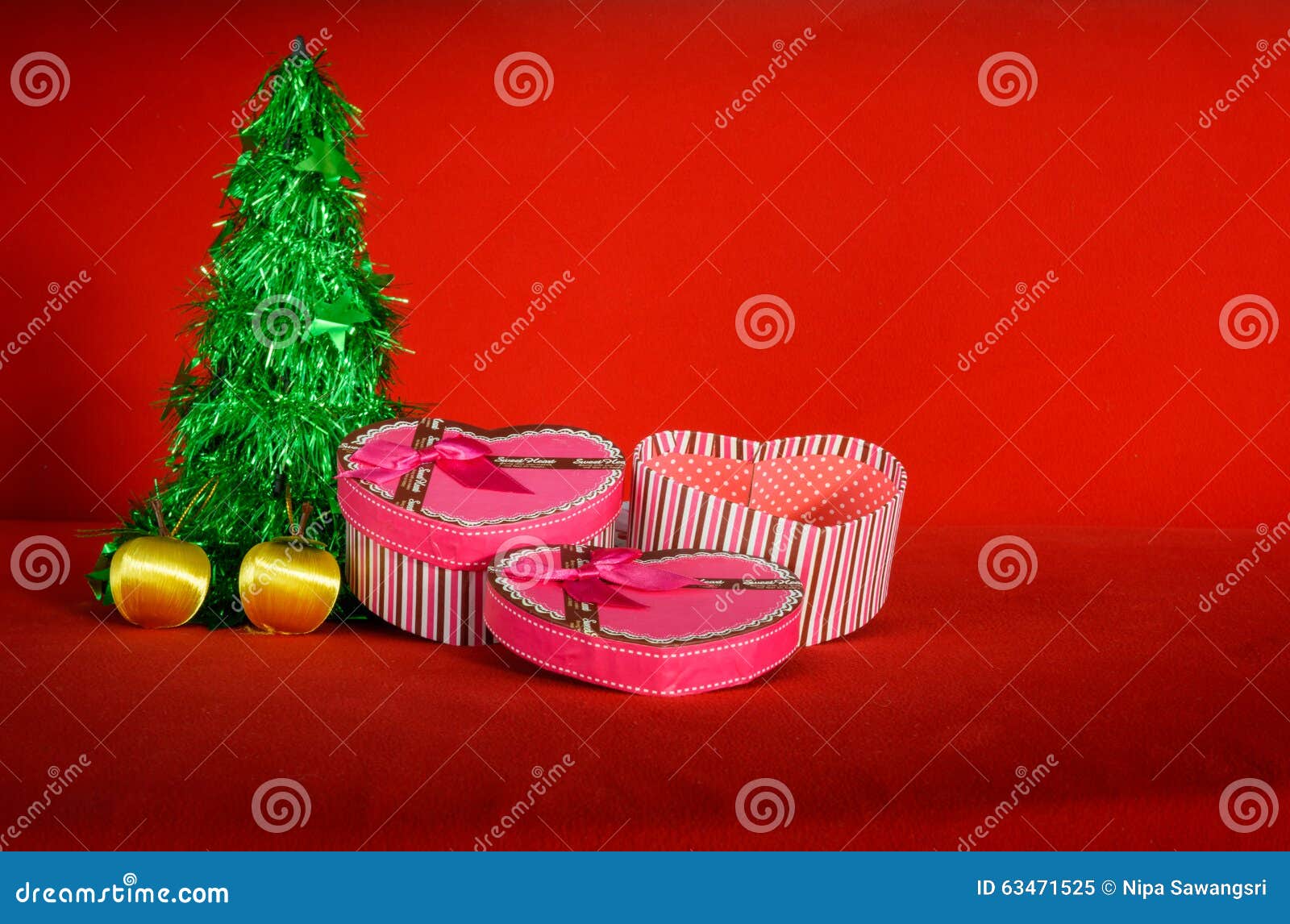Christmas pink heart gift stock image. Image of valentines - 63471525