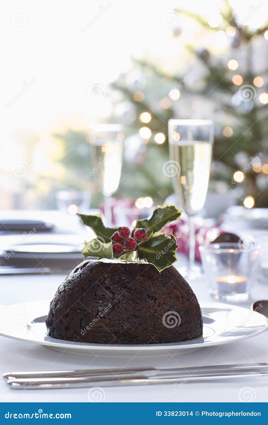 Christmas Pudding on Dining Table Stock Photo - Image of decoration ...