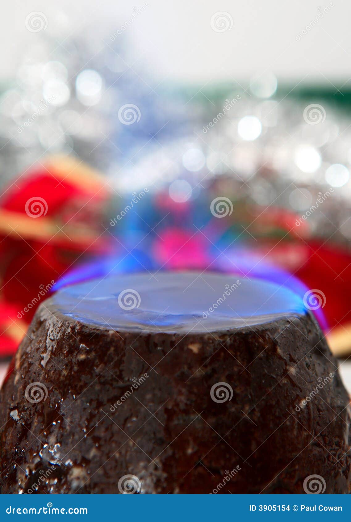 Christmas Pudding with Flame Stock Photo - Image of meal, english: 3905154