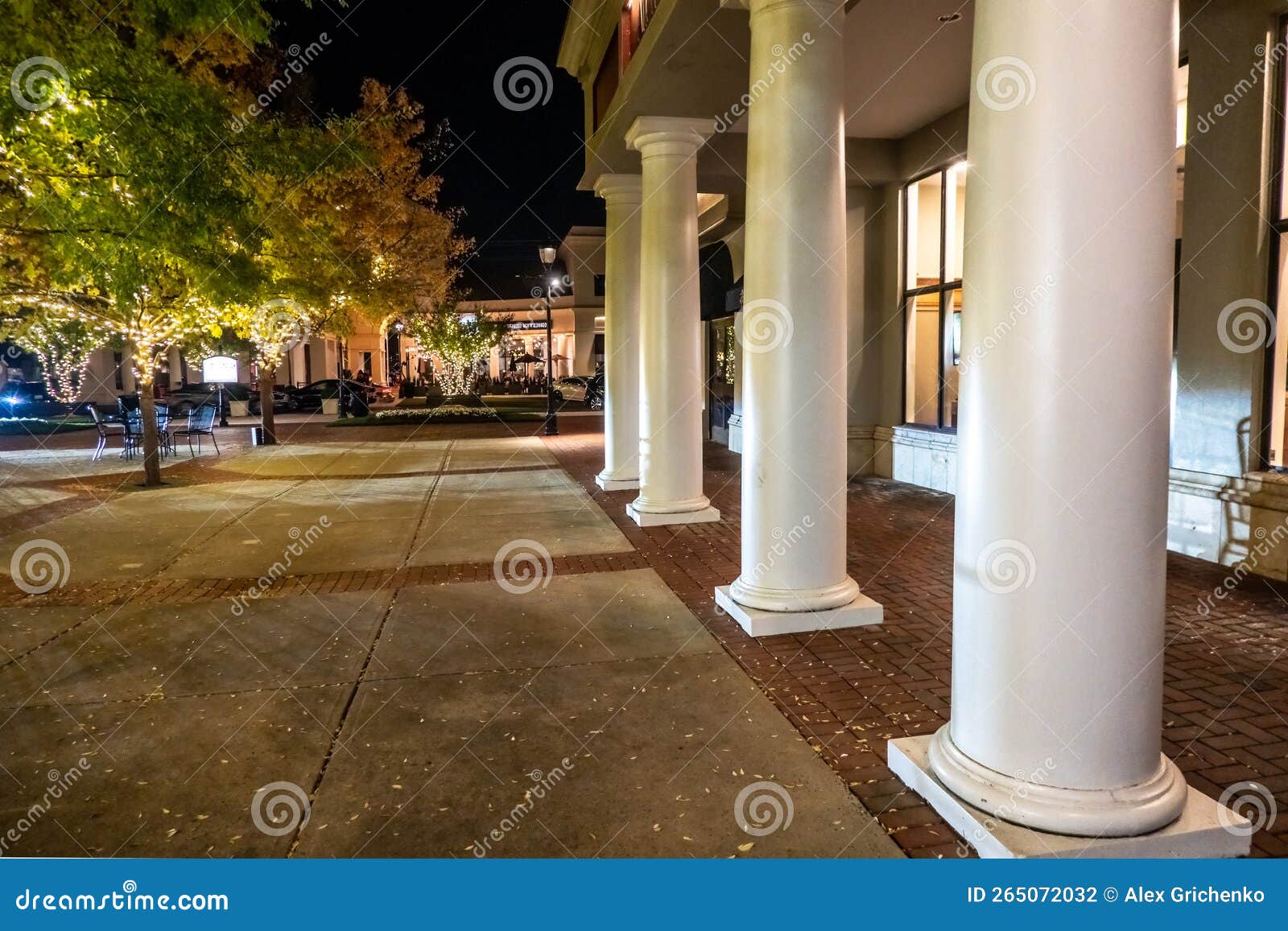 Christmas Scenes Around Upscale Strip Mall during Holidays Stock Photo ...
