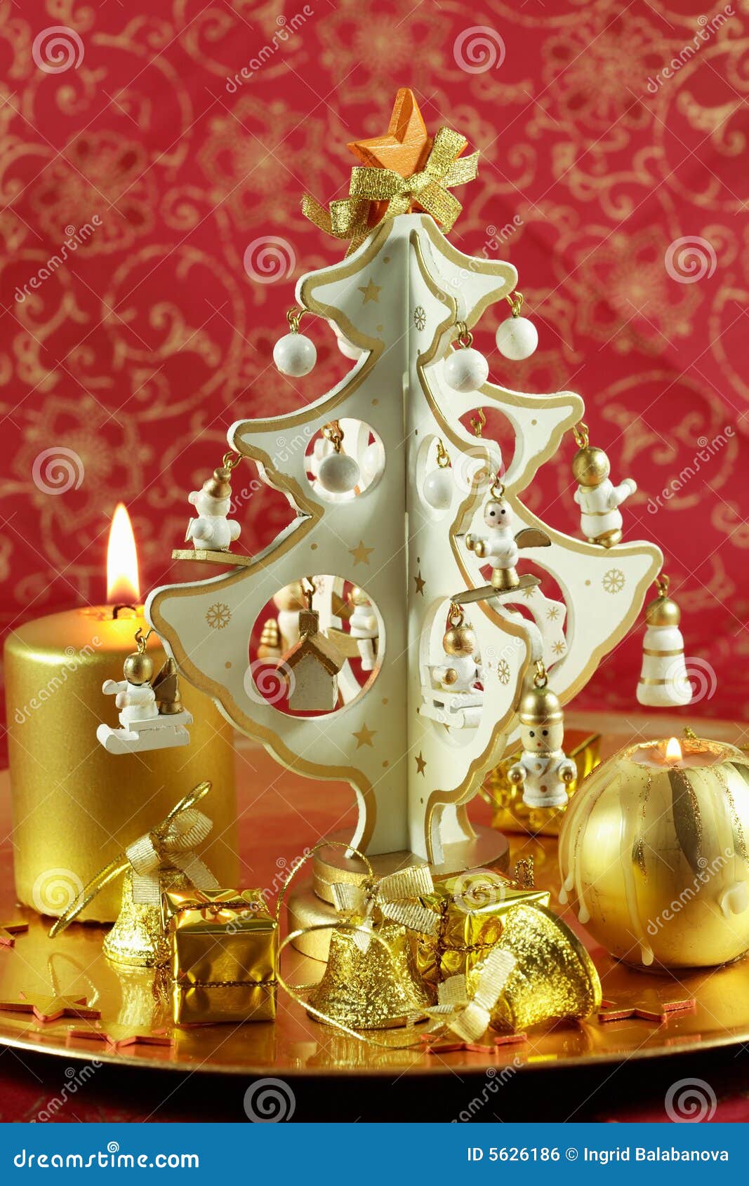 Christmas still life stock photo. Image of garland, light - 5626186