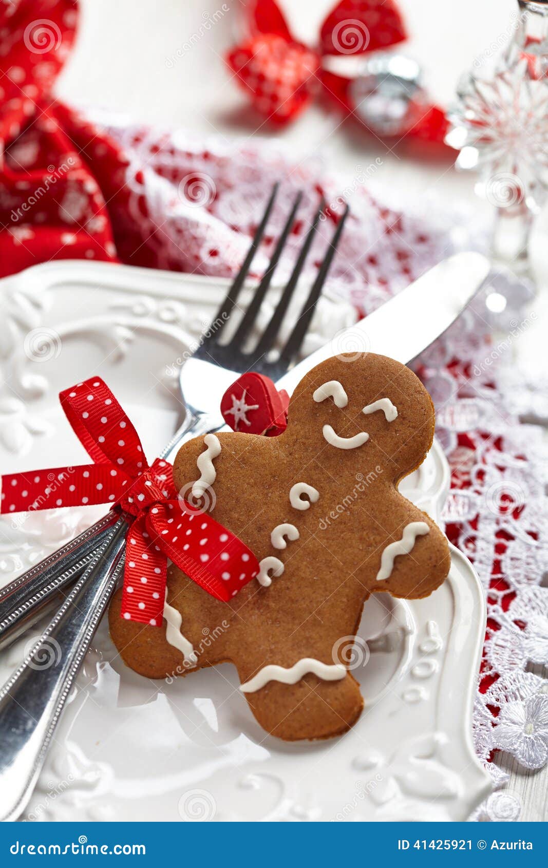 Christmas table setting stock image. Image of knife, place - 41425921