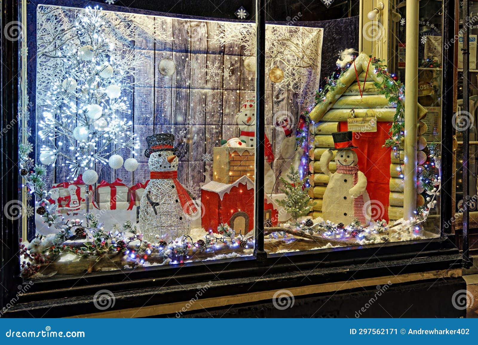 A Christmas Themed Shop Window Display Editorial Photo - Image of ...