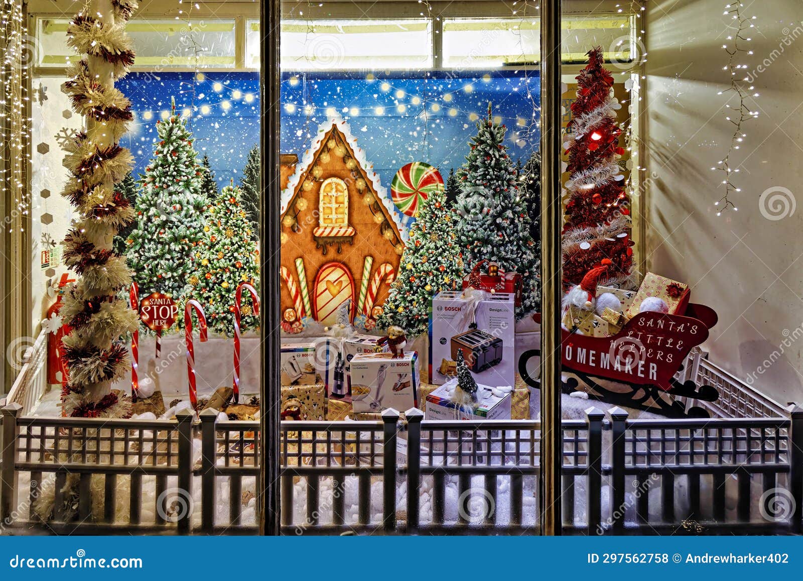 A Christmas Themed Shop Window Display Editorial Stock Photo - Image of ...