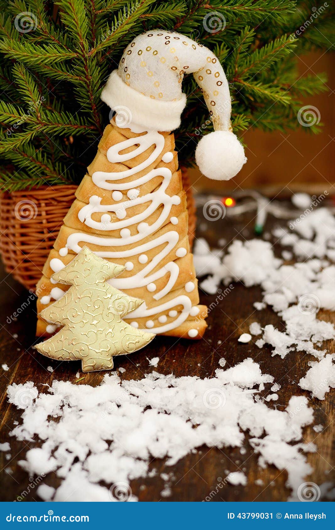 Christmas tree cookies stock image. Image of background - 43799031