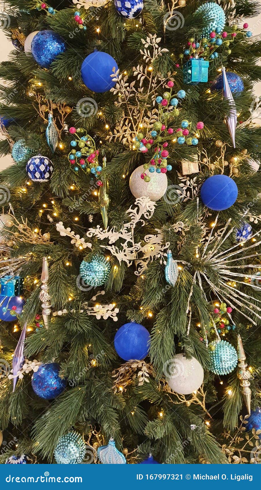 Christmas Tree Design in Cebu, Philippines Stock Image - Image of ...