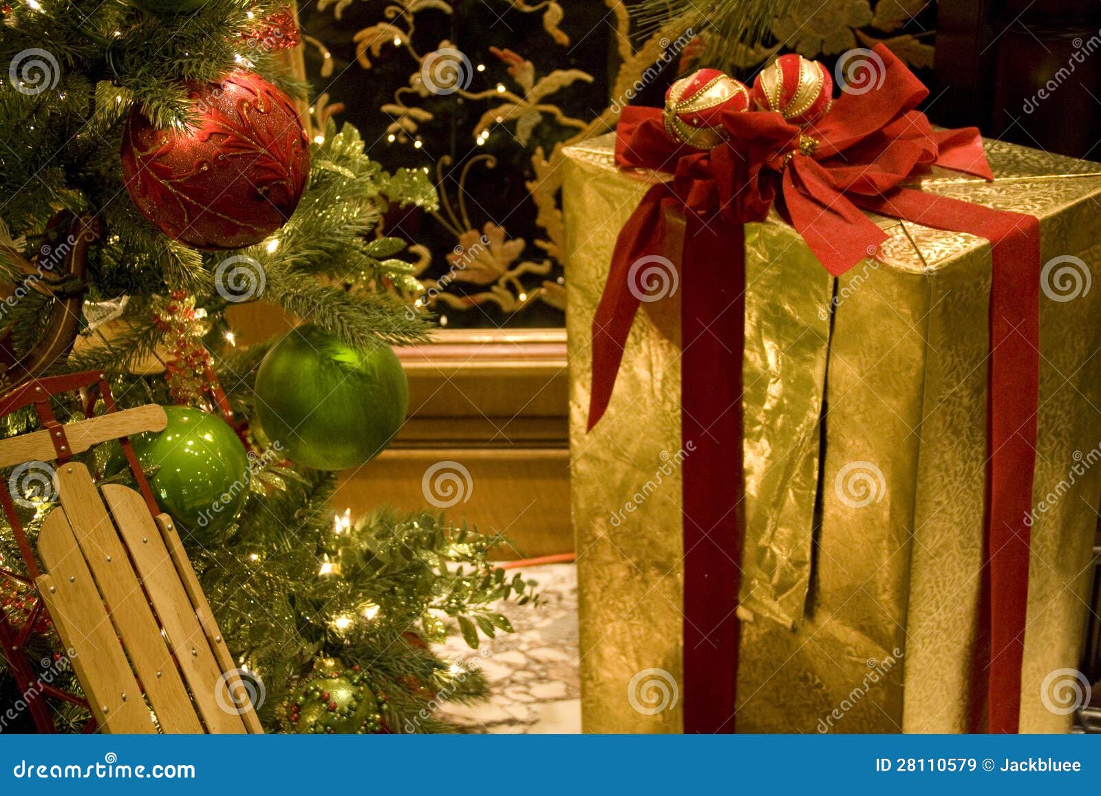 Christmas tree gift box stock image. Image of season - 28110579