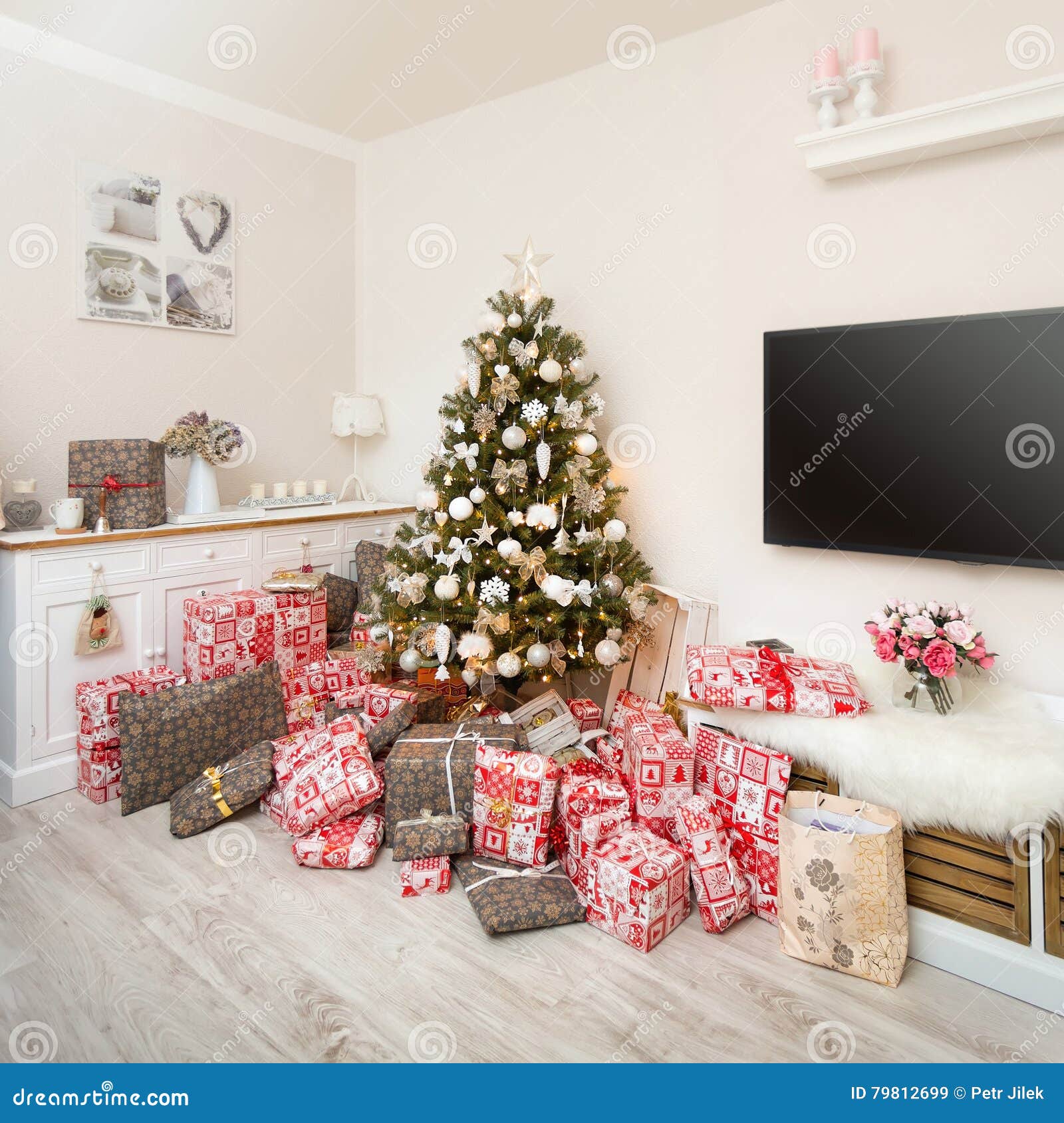Christmas Tree in Living Room Stock Image - Image of gift, christmas ...