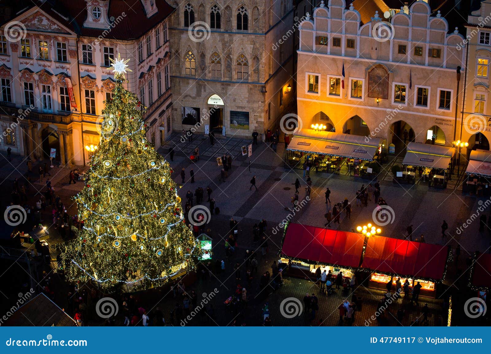 Christmas Tree on Old Town Square in Prague Editorial Photography ...