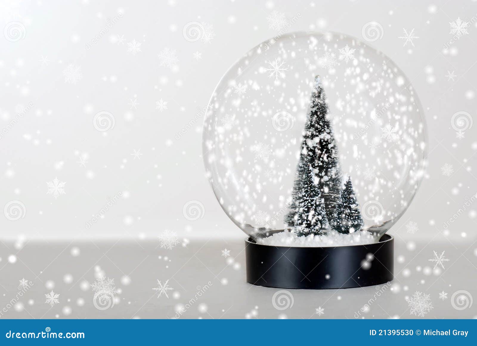 Christmas tree snow globe stock photo. Image of ball - 21395530