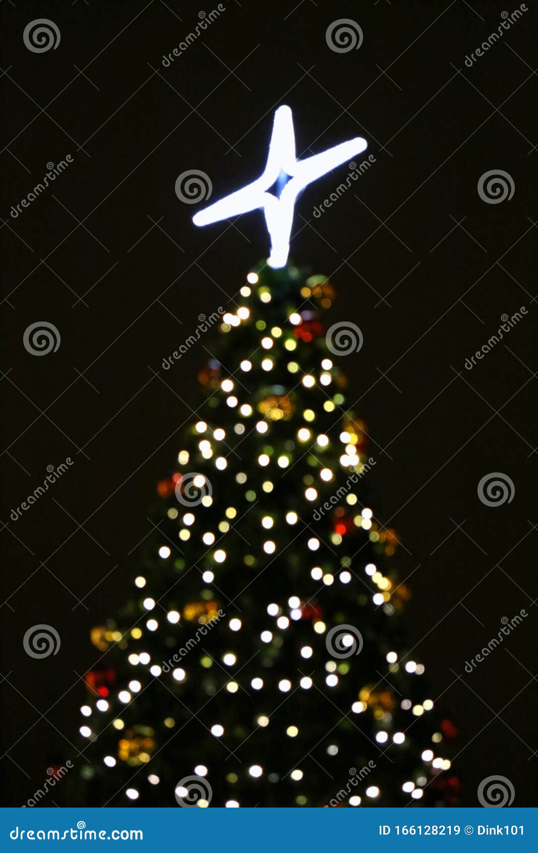Christmas Tree, Unfocused Holiday Abstract Background Stock Image ...