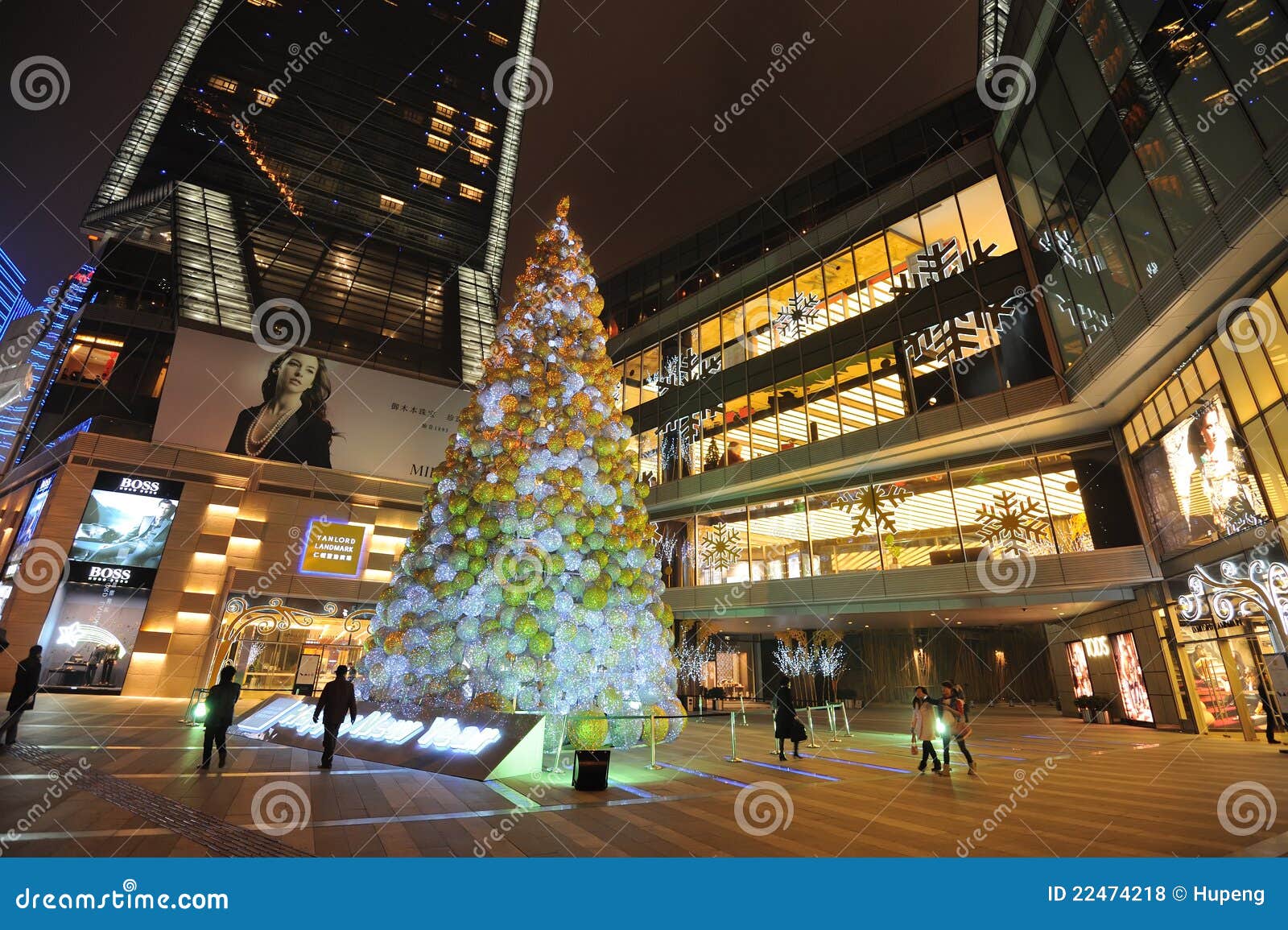 Christmas Tree in Yanlord Landmark Editorial Stock Photo - Image of ...