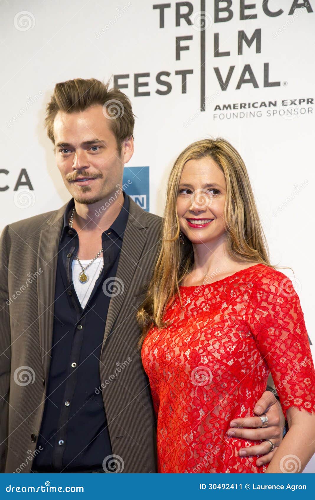 Christopher Backus Et Mira Sorvino Photo éditorial - Image of monde ...
