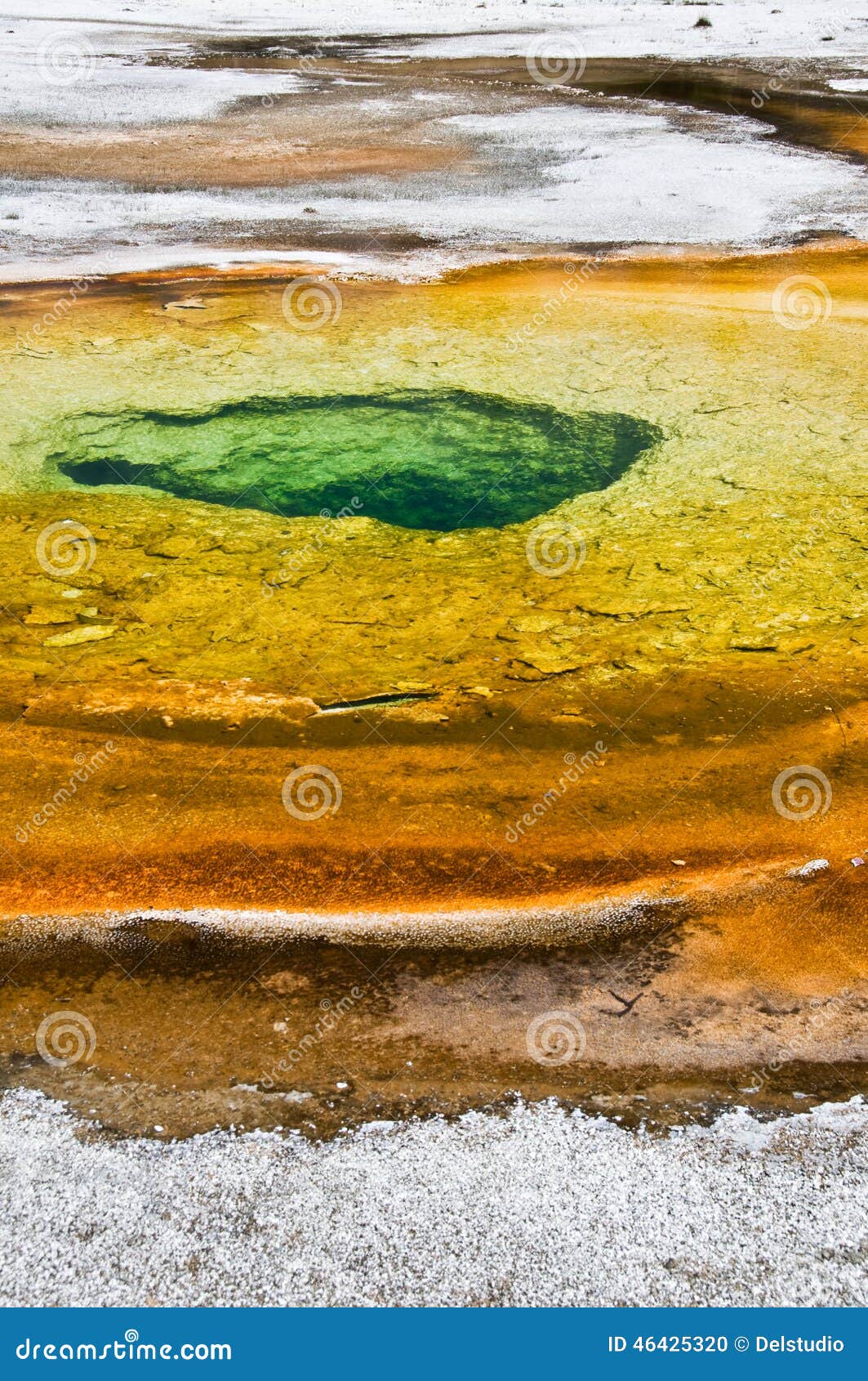Chromatic Pool, Yellowstone National Park Stock Photo - Image of ...