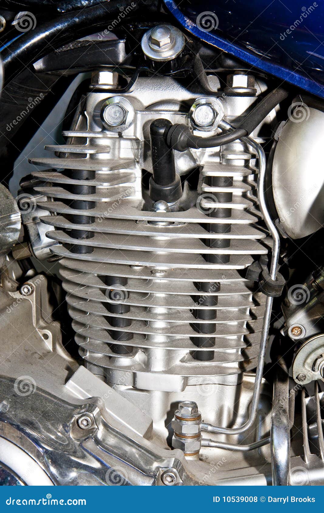 Chrome Engine stock photo. Image of twin, wire, motorcycle - 10539008