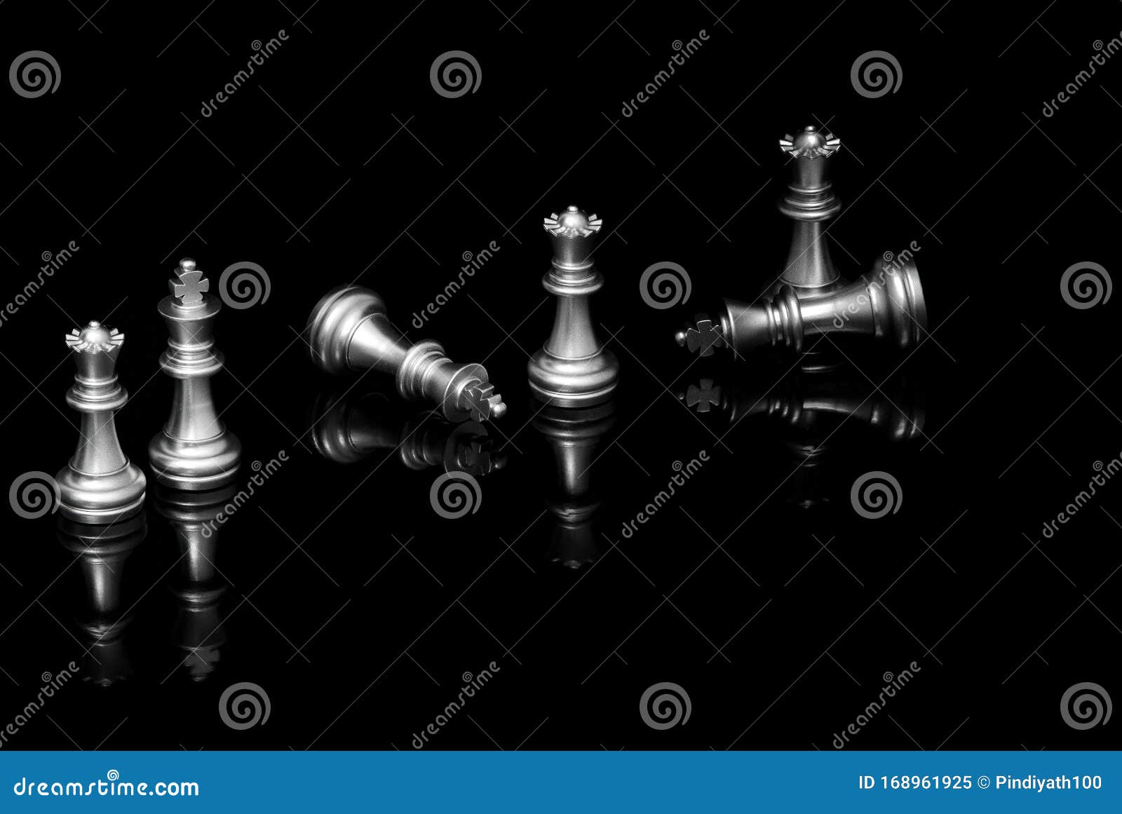 Silver Chess Kings And Queens On Black Reflective Background Royalty ...