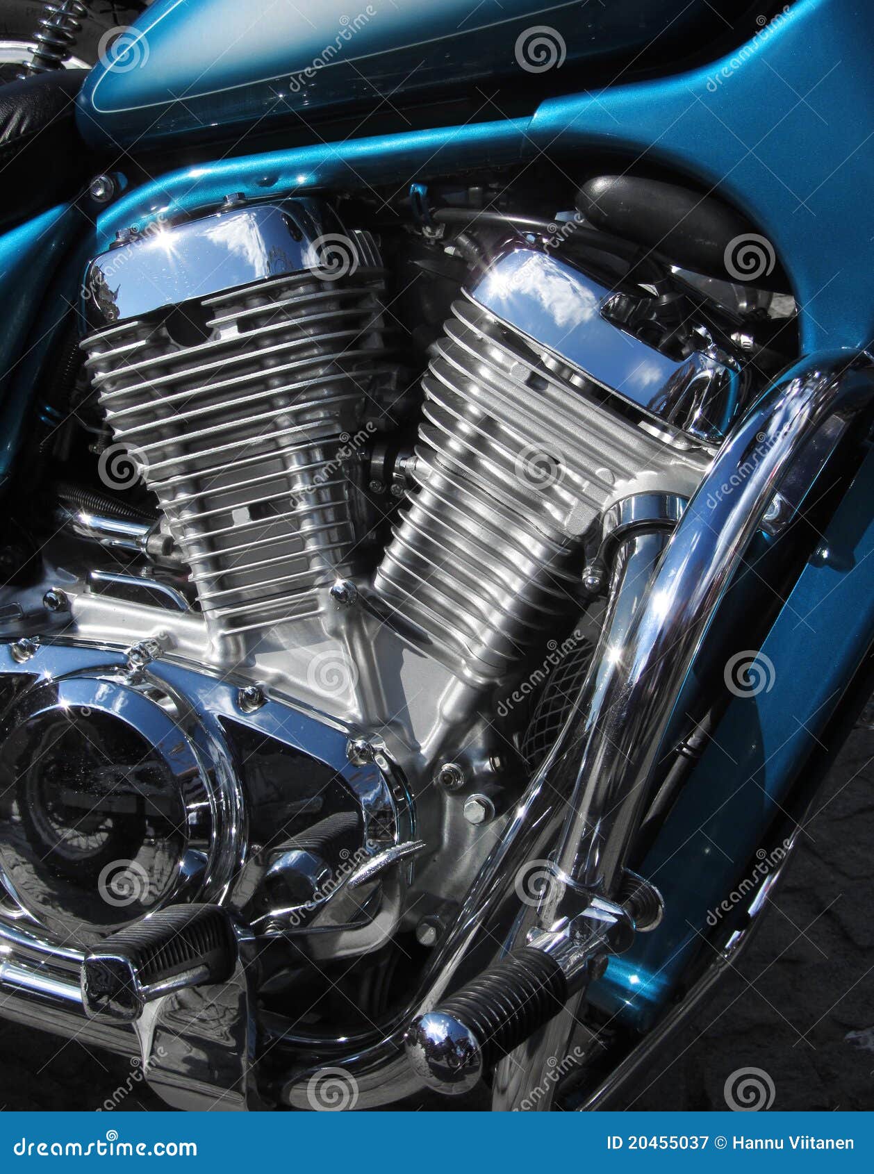Chromed Motorbike V2 Engine Stock Image - Image of metallic, motorcycle ...