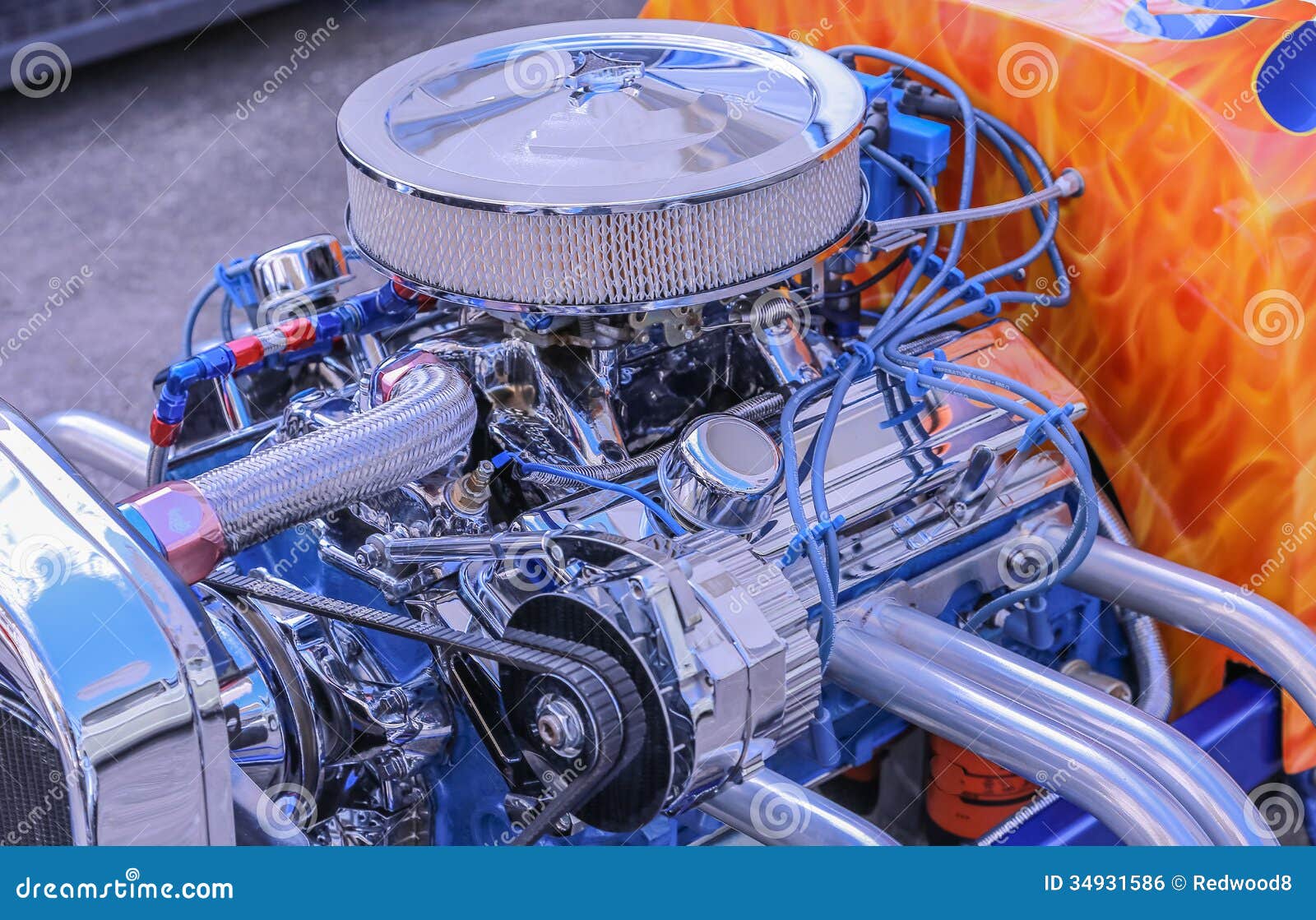 Chromed V-8 Motor stock photo. Image of horsepower, retro - 34931586