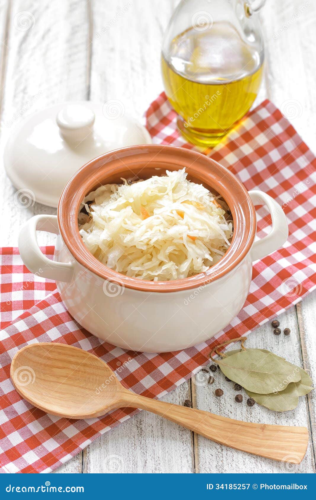 Chucrut imagen de archivo. Imagen de culinario, vector - 34185257