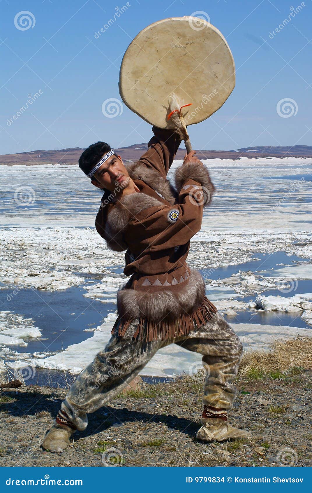 Chukchi Folk Dance Stock Images - Image: 9799834