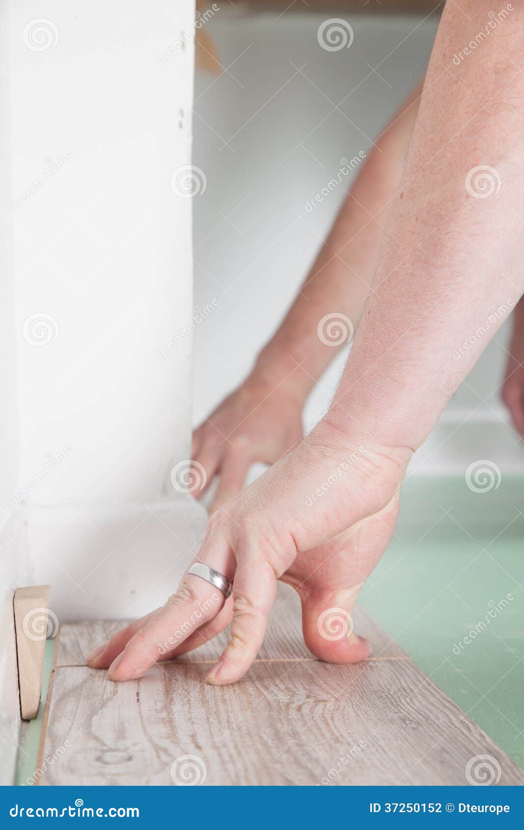 Chunk distance piece stock photo. Image of hand, equipment - 37250152