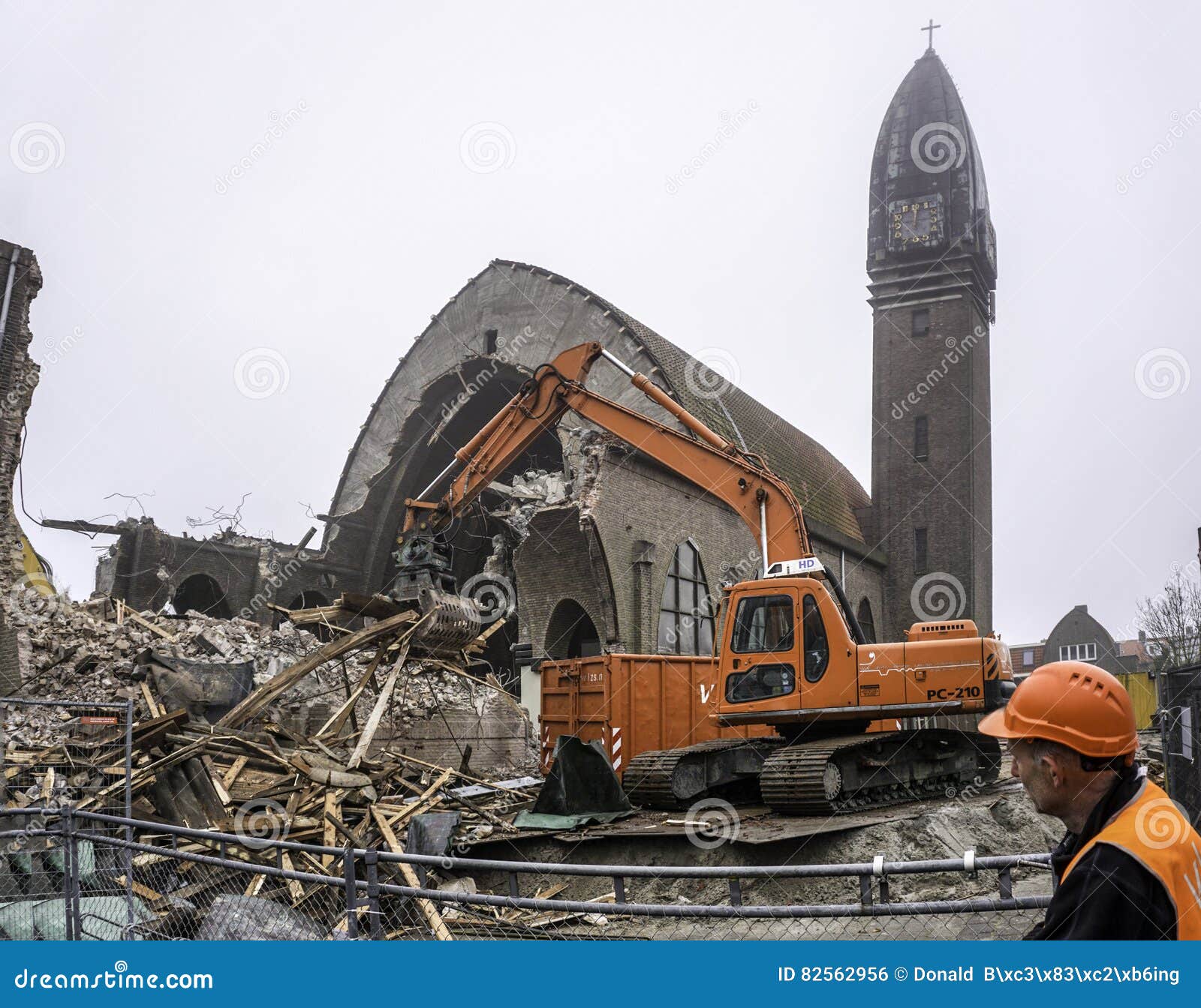 Church Demolition and Clearing Debris Editorial Photo - Image of ...