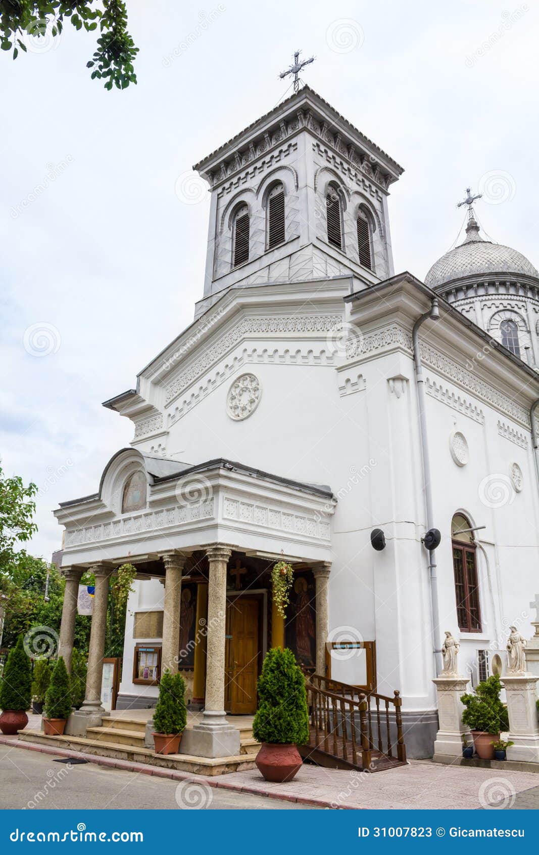 The Church of Icon stock image. Image of bucharest, nave - 31007823