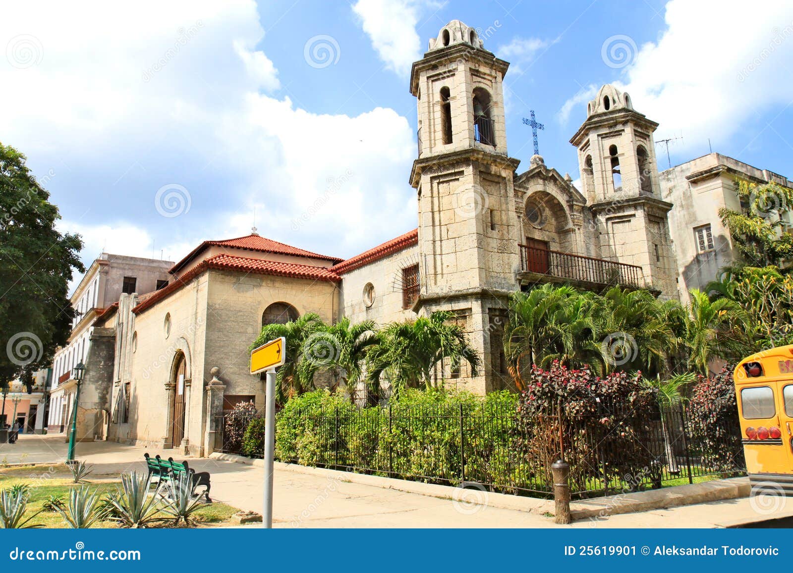 Church in old Havana, Cuba stock image. Image of american - 25619901