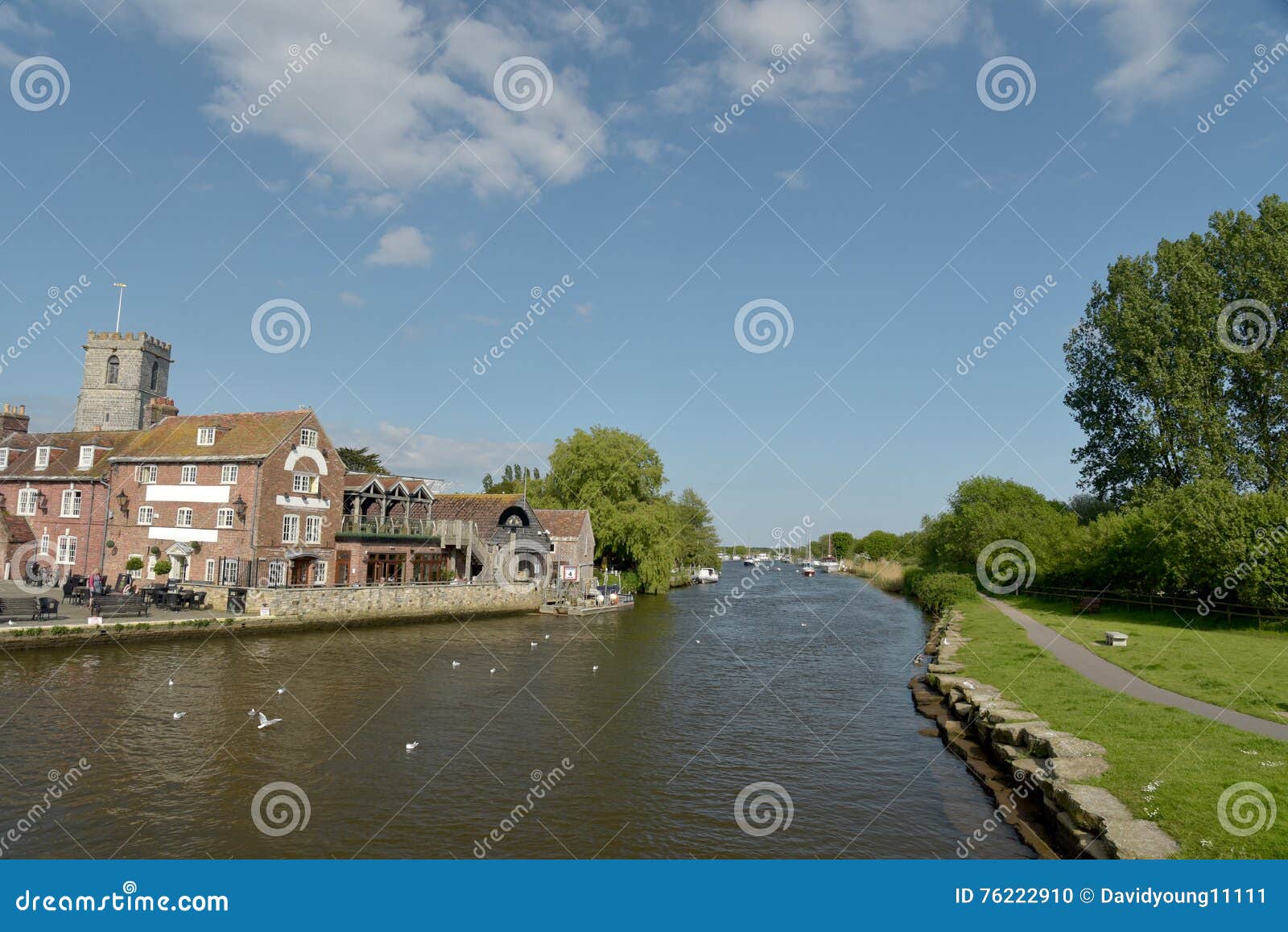 Church beside River Frome in Wareham Editorial Image - Image of ...