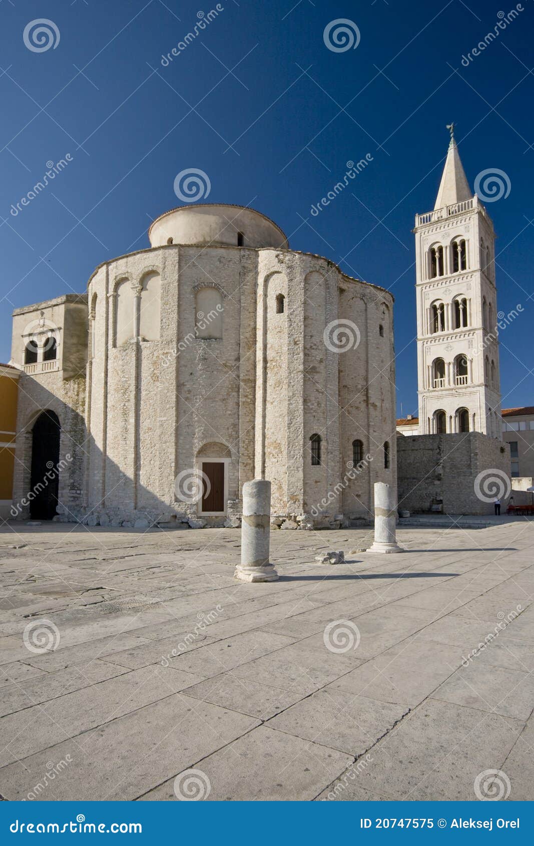 Church of St.Donatus and the Columns Stock Image - Image of pavement ...