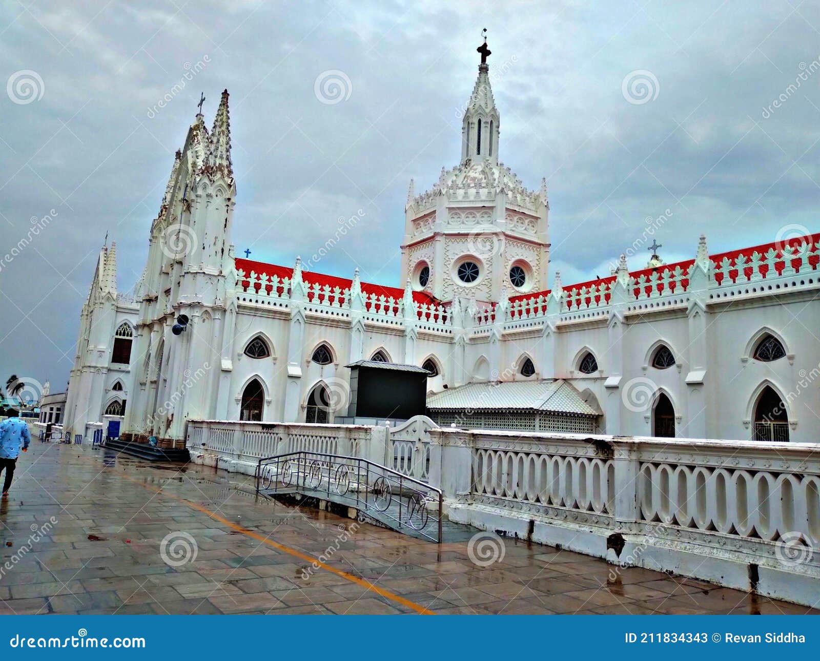 Church in velankanni editorial stock photo. Image of velankanni - 211834343