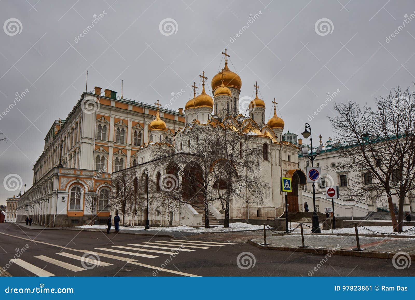 Churches at the red square editorial photo. Image of dome - 97823861