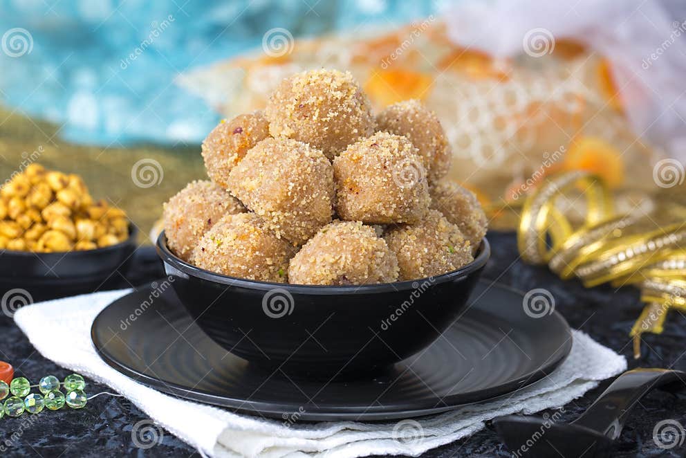 Churma Laddu foto de archivo. Imagen de indio, alimento - 153121066