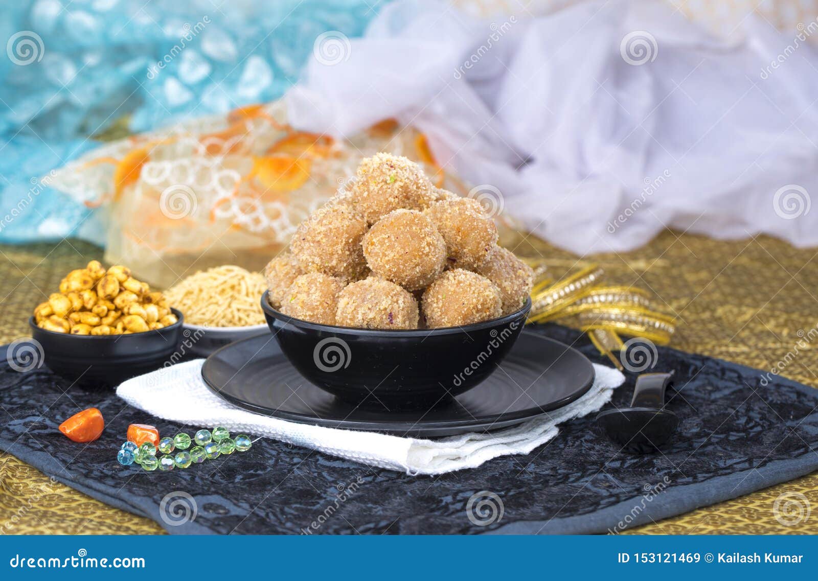 Churma Laddu imagen de archivo. Imagen de india, alimento - 153121469