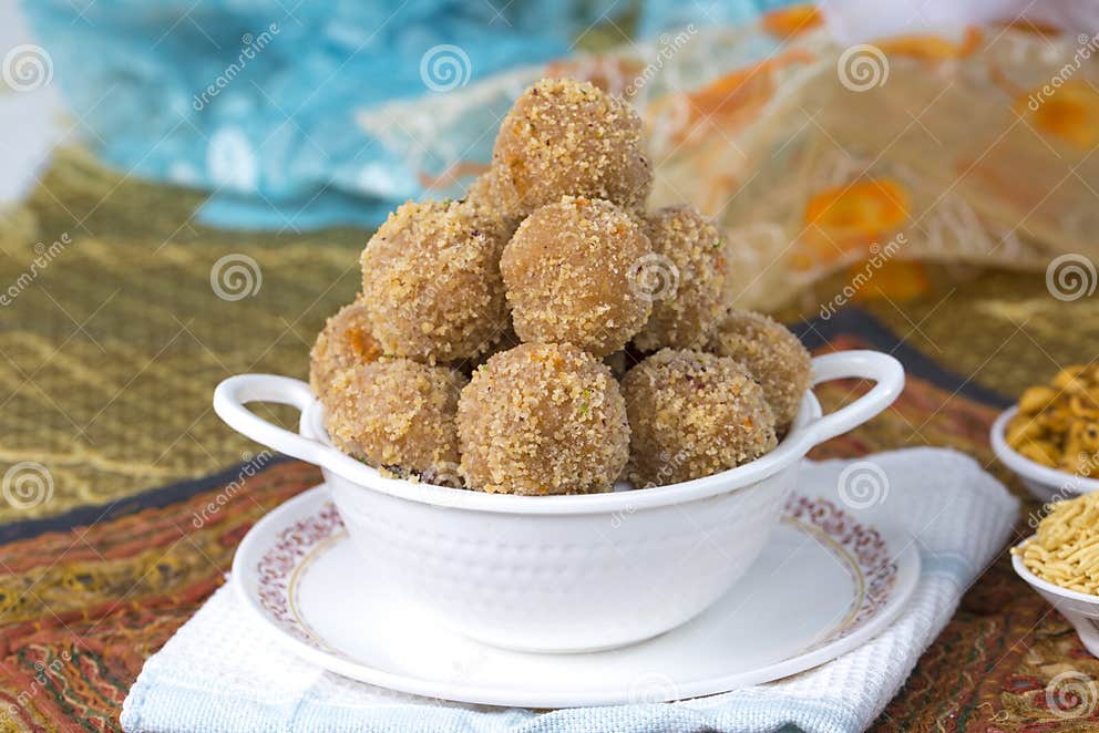 Churma Laddu foto de archivo. Imagen de convite, tradicional - 153159184