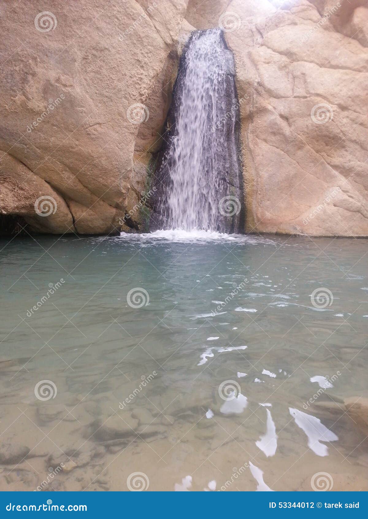 Chute editorial photography. Image of naturel, chute - 53344012