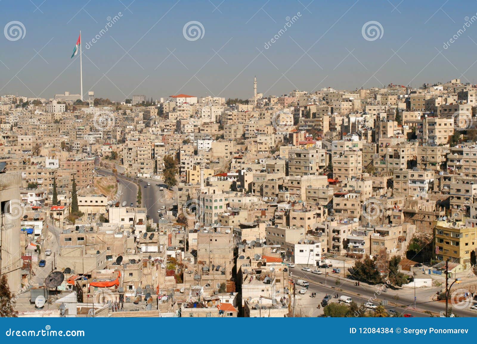 Cidade de Amman. foto de stock. Imagem de pedra, estrada - 12084384