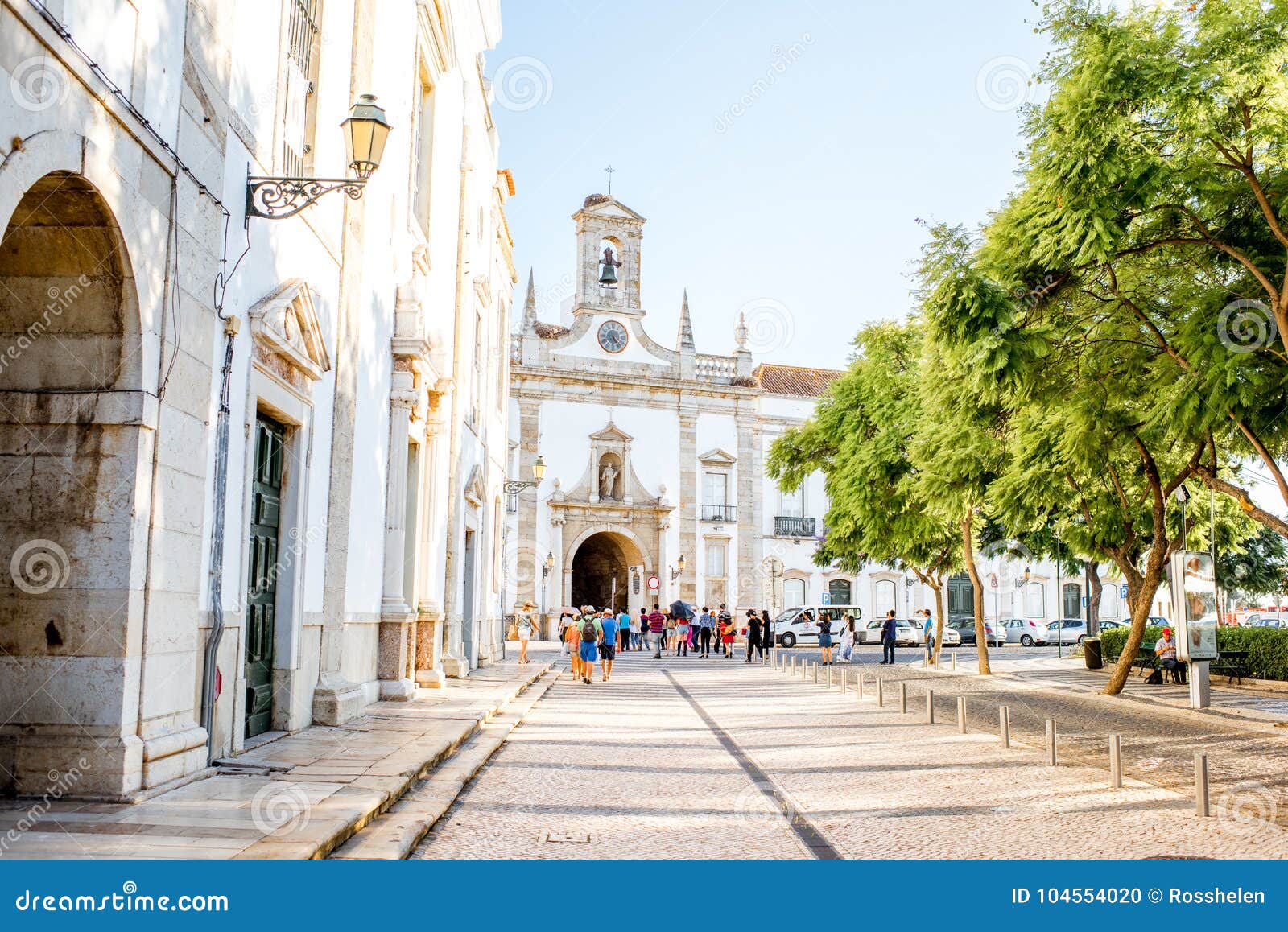 Cidade de Faro em Portugal imagem editorial. Imagem de arco - 104554020