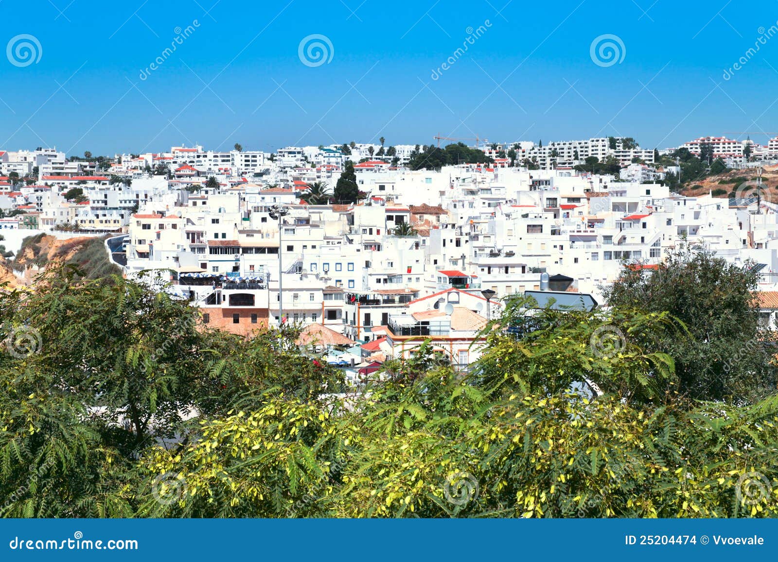 Cidade de Faro em Portugal foto de stock. Imagem de portugal - 25204474